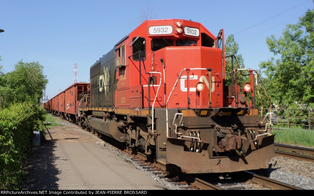 CN-5932 CN (GTW)EMD SD-40-2